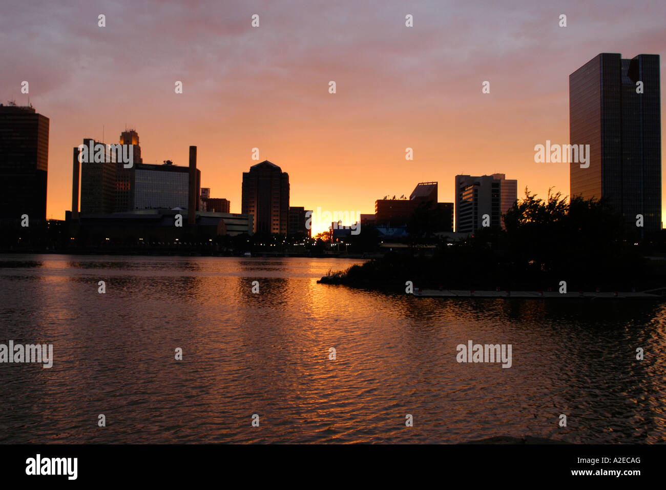 Maumee Riverfront view of Toledo city in Ohio at sunset Stock Photo - Alamy