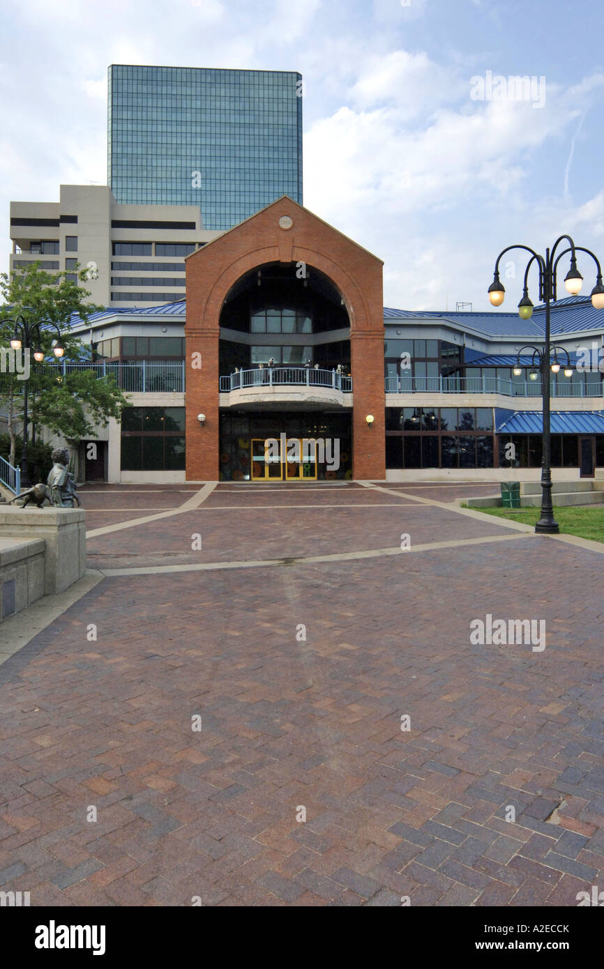 Toledo ohio city skyline hi-res stock photography and images - Alamy