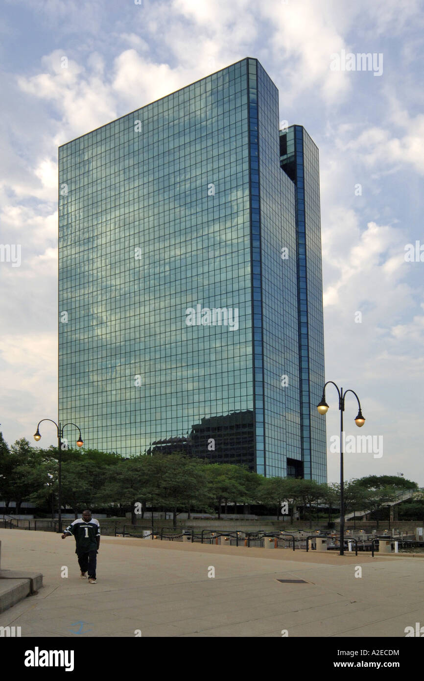 The modern glass skyscraper One SeaGate building in Toledo City Ohio ...