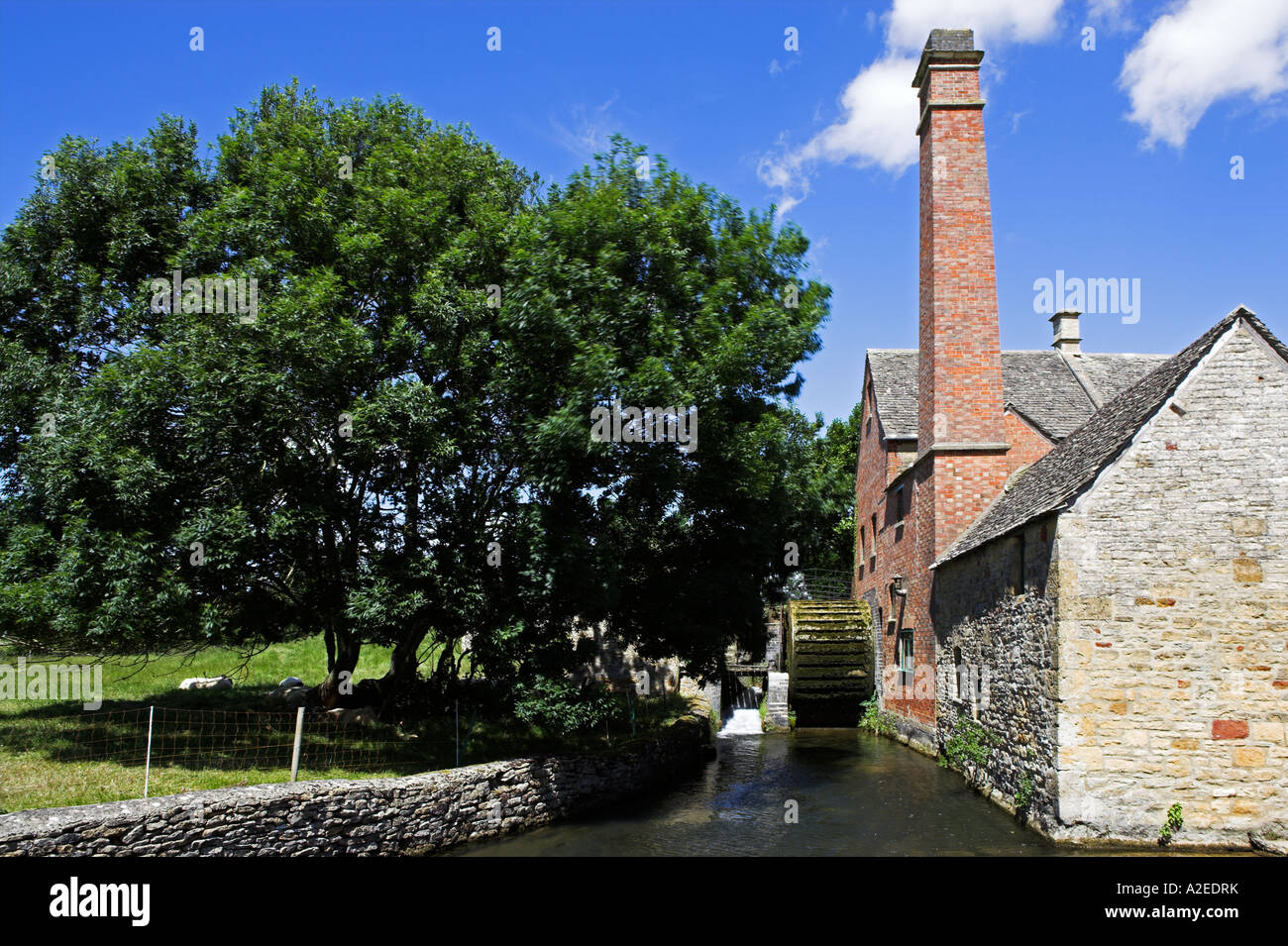 Historical watermill cotswolds hi-res stock photography and images - Alamy