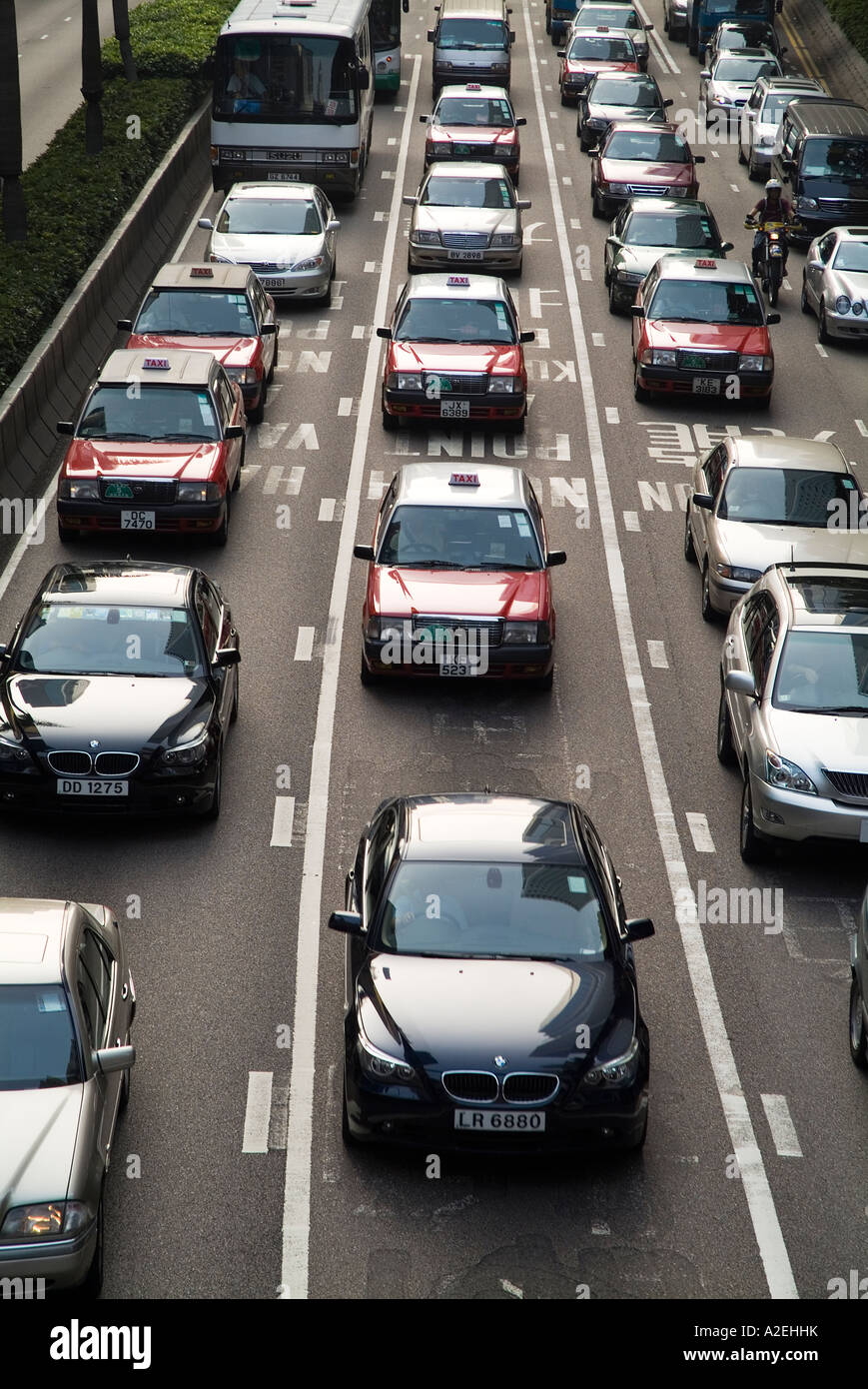 dh Gloucester Road WAN CHAI HONG KONG Traffic queuing china rush hour ...