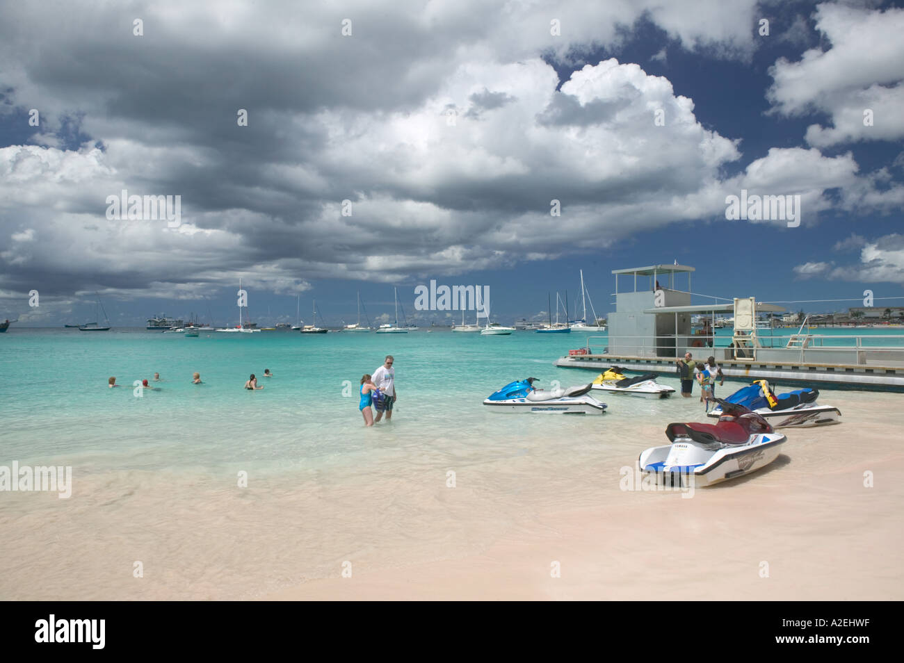 BARBADOS, Bridgetown, Beach at Carlisle Bay Stock Photo - Alamy