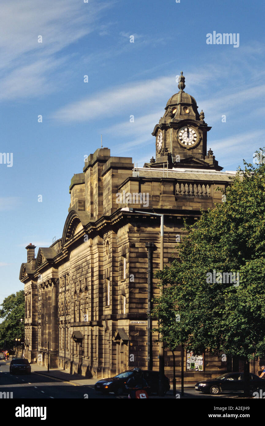 Lancaster Town Hall Stock Photos & Lancaster Town Hall Stock Images - Alamy