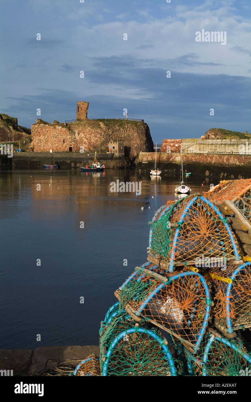 dh Victoria Harbour DUNBAR LOTHIAN EAST Lobster creels Dunbar Castle ...