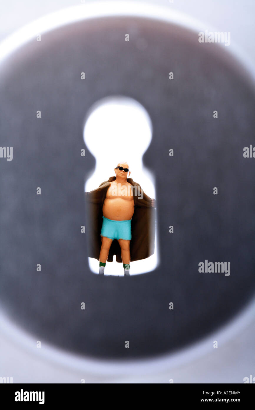 Through keyhole hi-res stock photography and images - Alamy