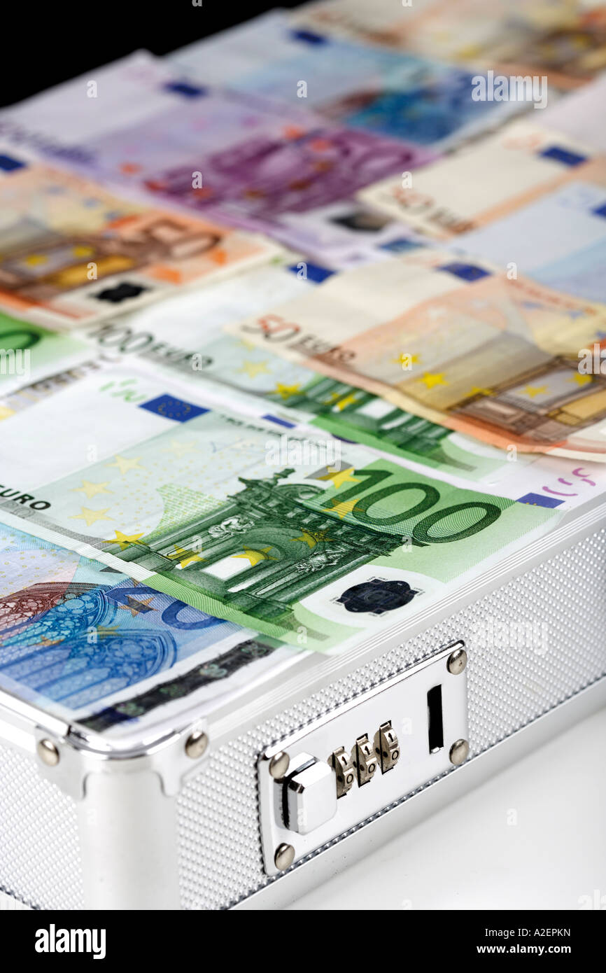 Bank notes and receipts hi-res stock photography and images - Alamy