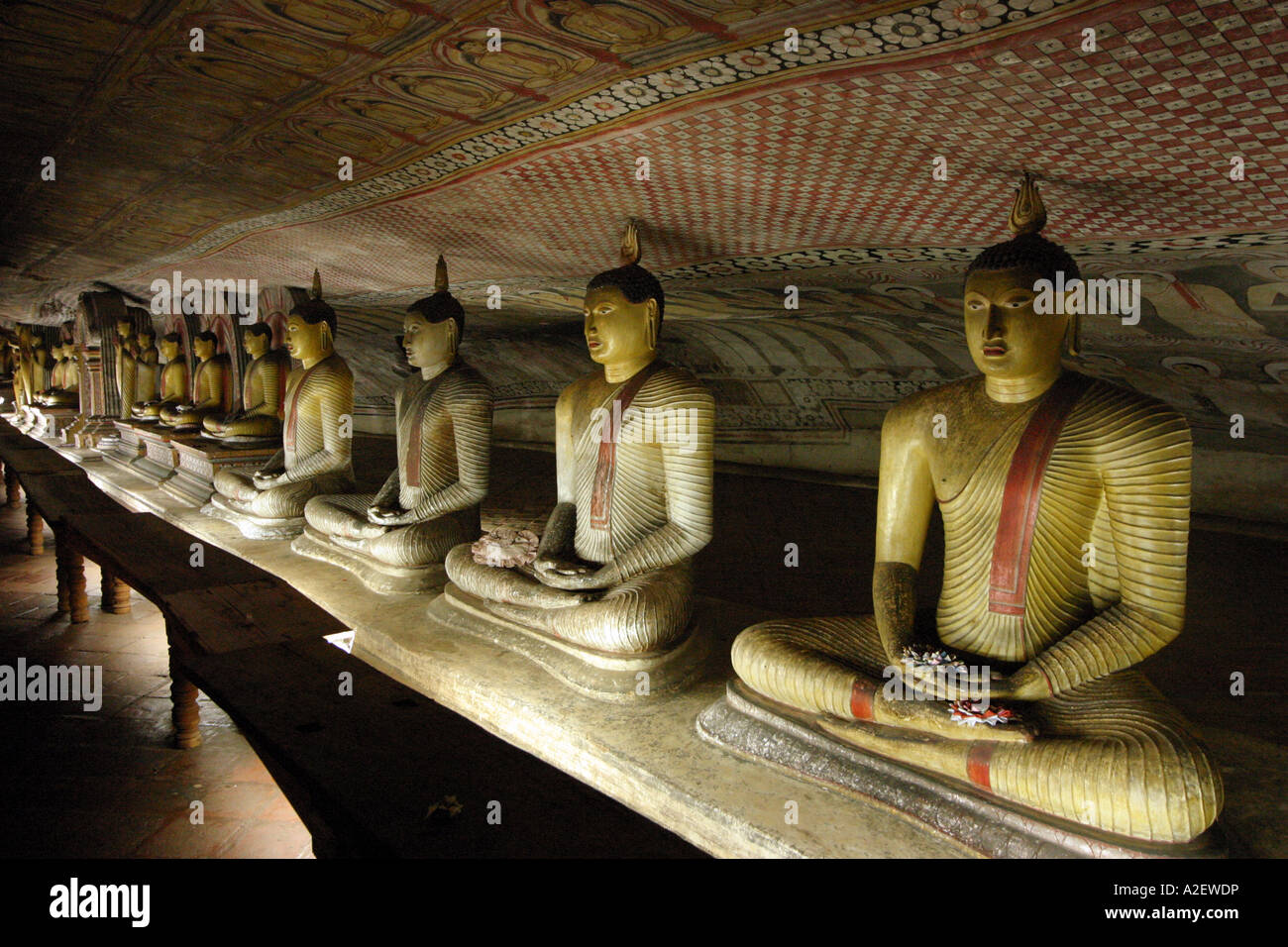 Stone statues of Buddha in Dambulla cave temple, Sri Lanka, Asia Stock ...