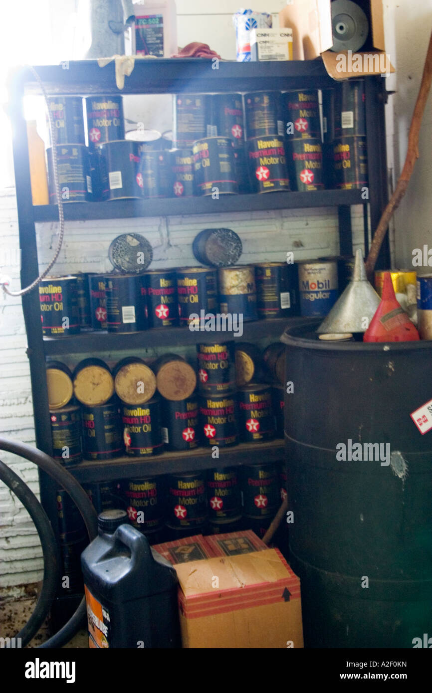 Oil cans garage hi-res stock photography and images - Alamy