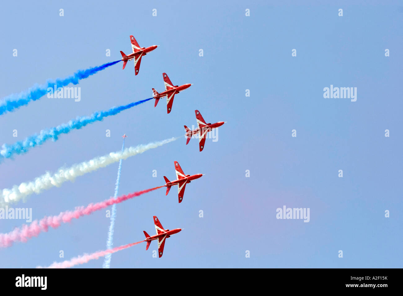 RAF Red Arrows flying in formation Stock Photo - Alamy