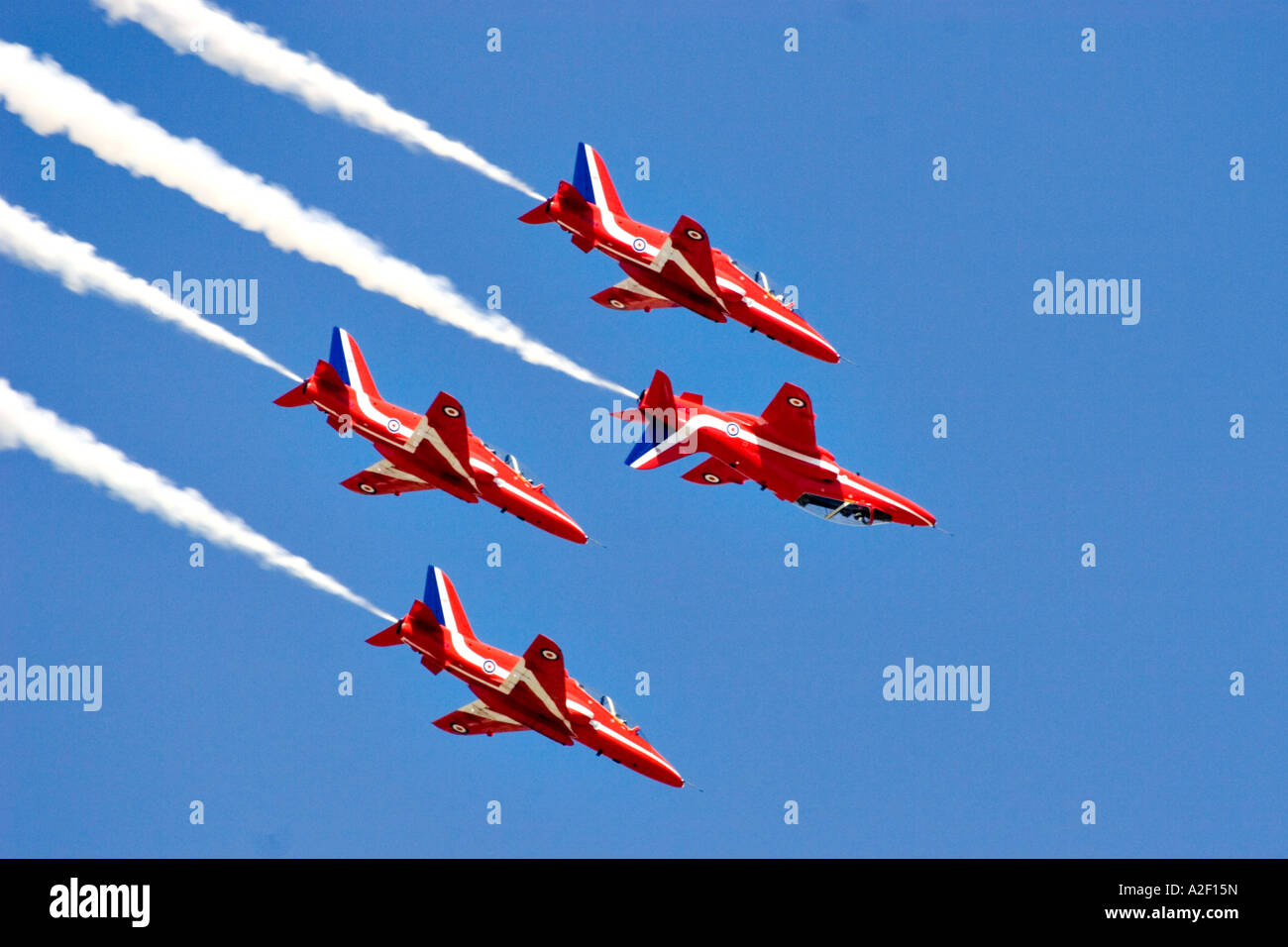 RAF Red Arrows flying in formation Stock Photo - Alamy