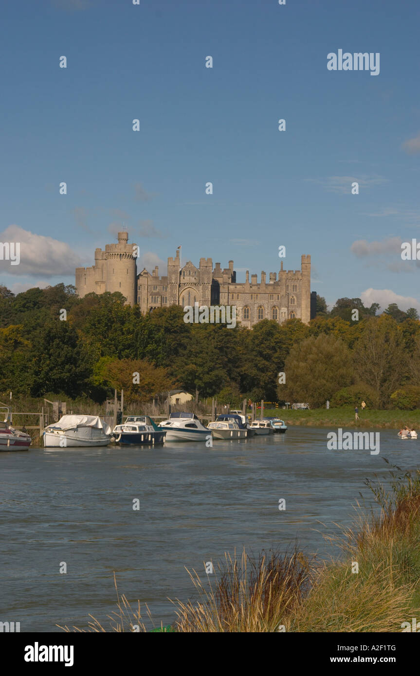 View of Arundel castle from the riverside Stock Photo - Alamy