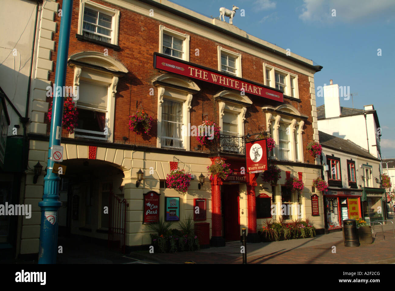 Exterior of the White Hart Hotel, Andover, Hampshire, England, UK Stock ...