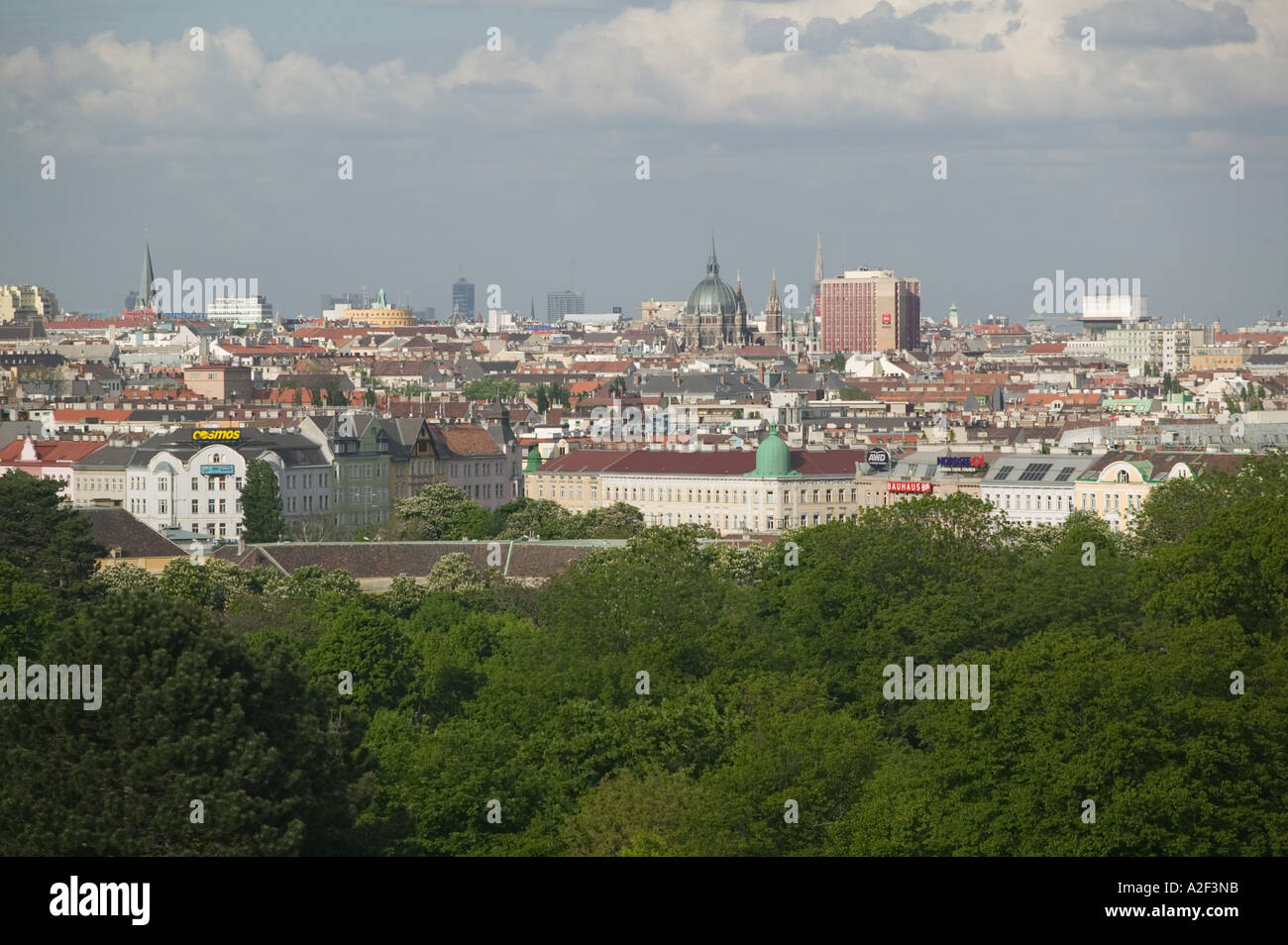 Penzing hi-res stock photography and images - Alamy