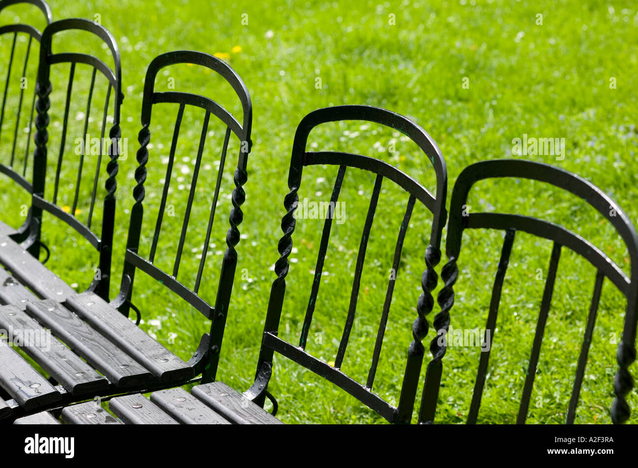 AUSTRIA, Vienna: Park Benches / Burggarten / Palace Gardens Stock Photo ...