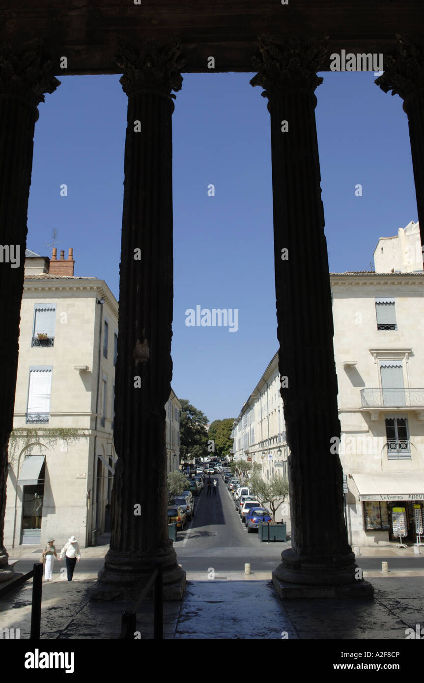 Nimes, city center Stock Photo - Alamy