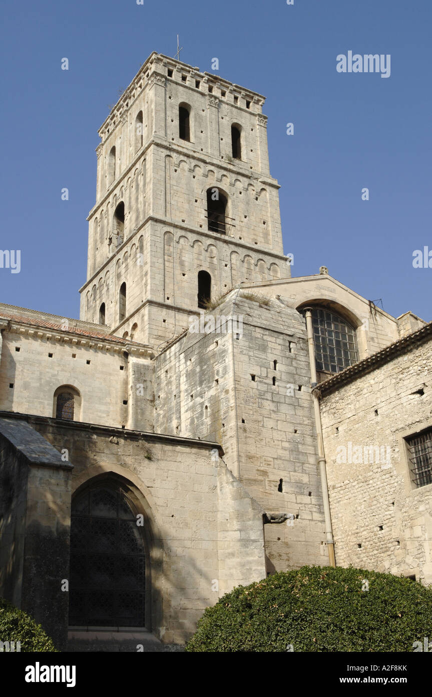 Arles church St Trophime Stock Photo - Alamy