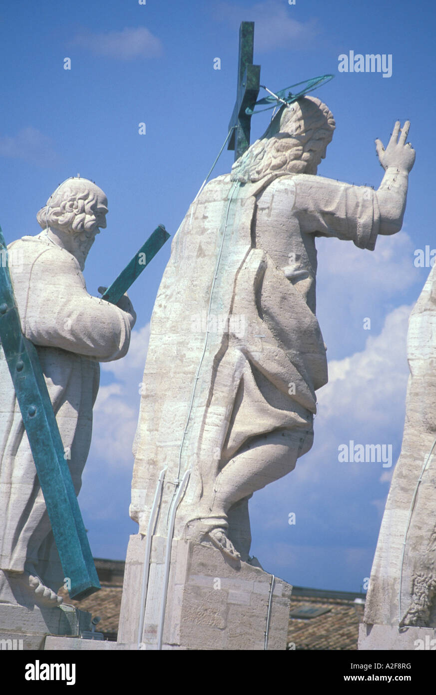 Statue of Jesus Christ on top of St. Peter's Basilica, The Vatican ...
