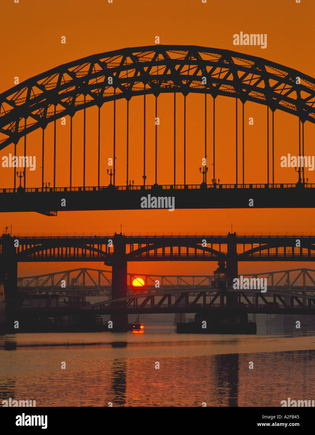 Types of bridges hi-res stock photography and images - Alamy