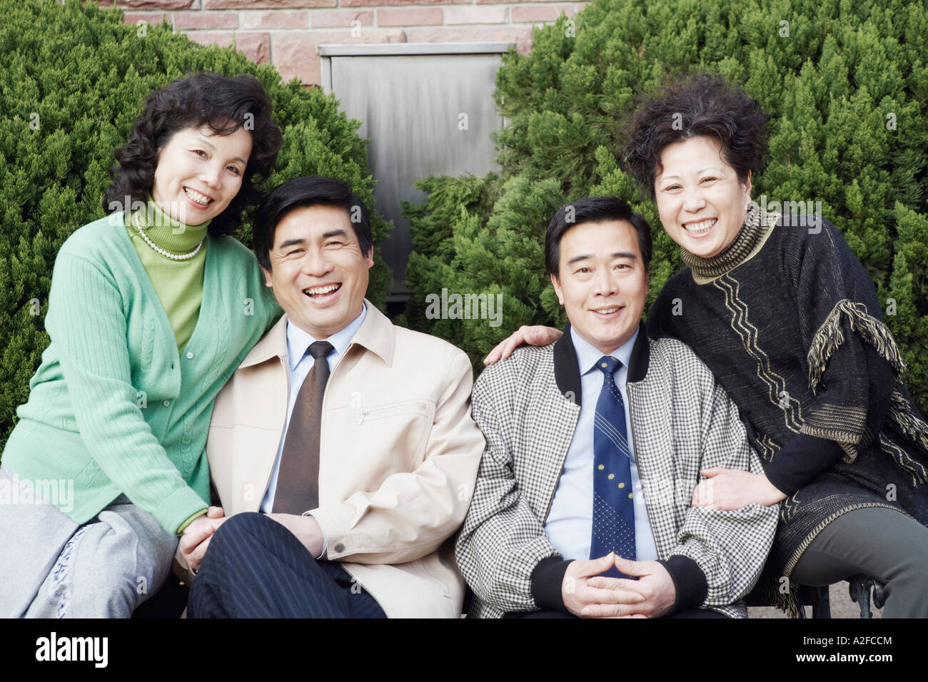 Happy couples forties hi-res stock photography and images - Alamy