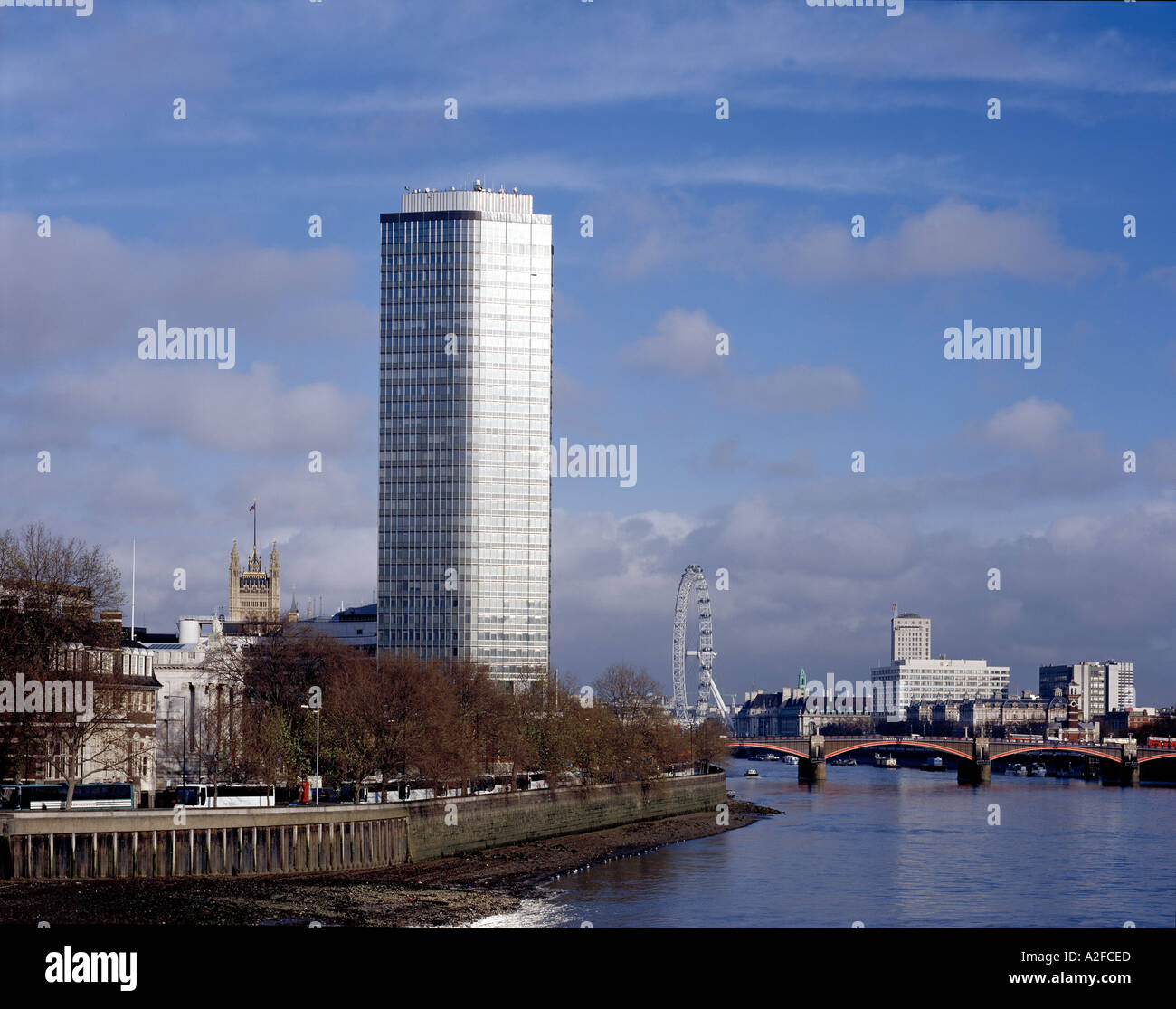 At millbank tower hi-res stock photography and images - Alamy