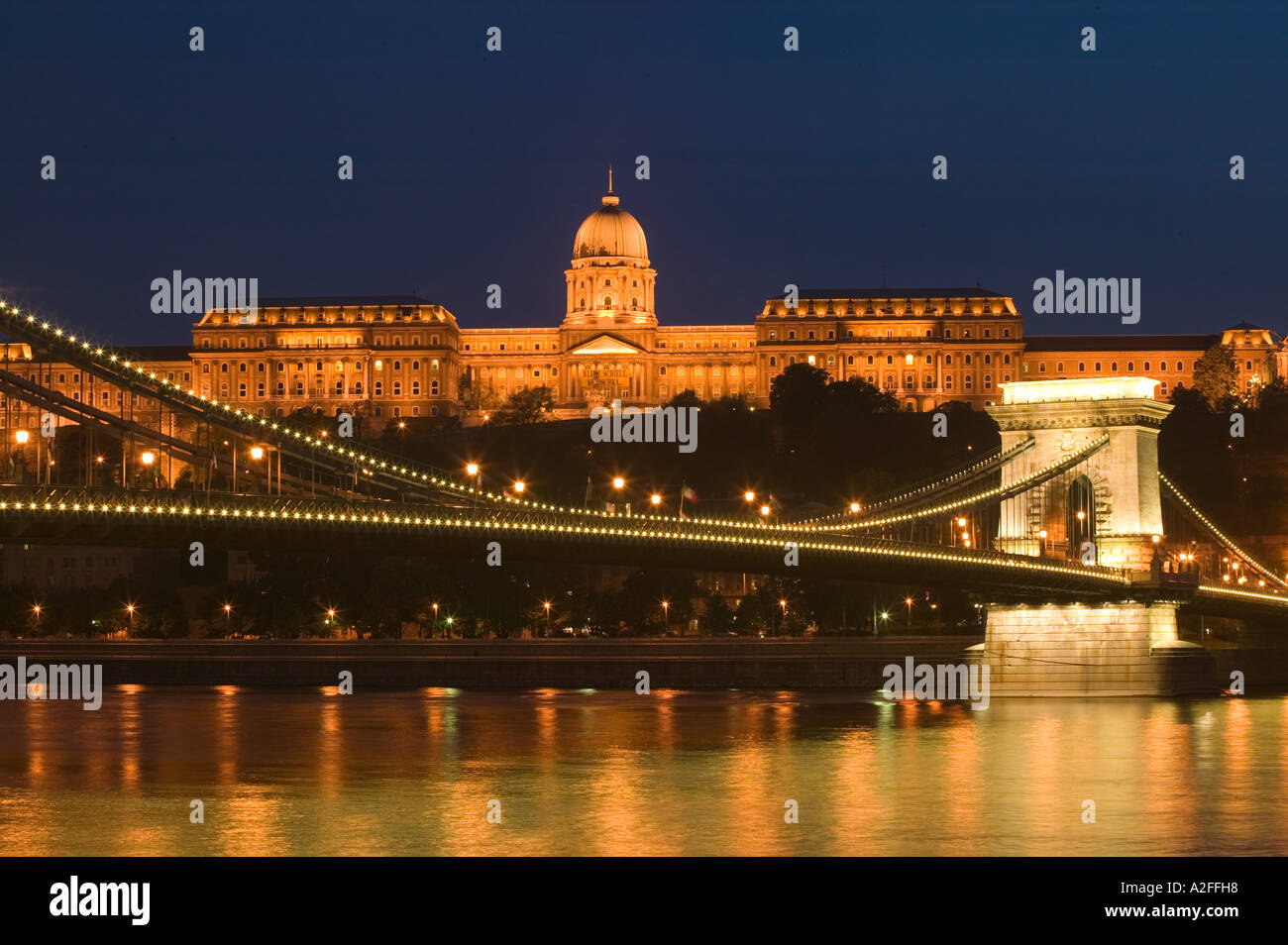 HUNGARY, Budapest: Szechenyi (Chain) Bridge, National Gallery & Danube ...