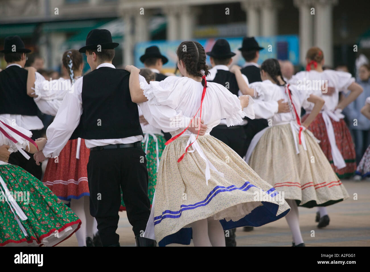 HUNGARY, Eastern Plain, DEBRECEN: Kalvin ter Square, Hungarian Folk ...