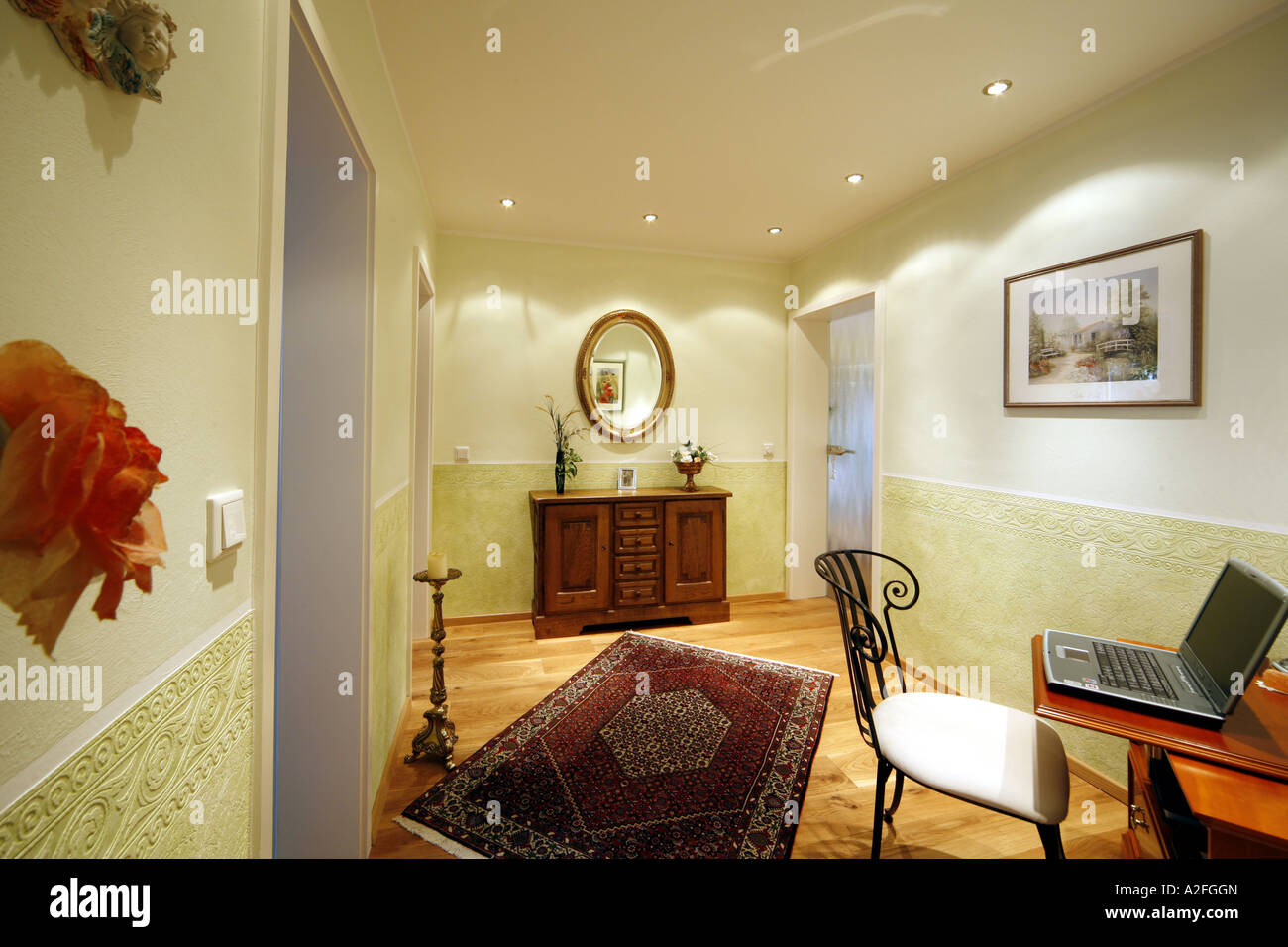 Rooms floor corridor hi-res stock photography and images - Alamy