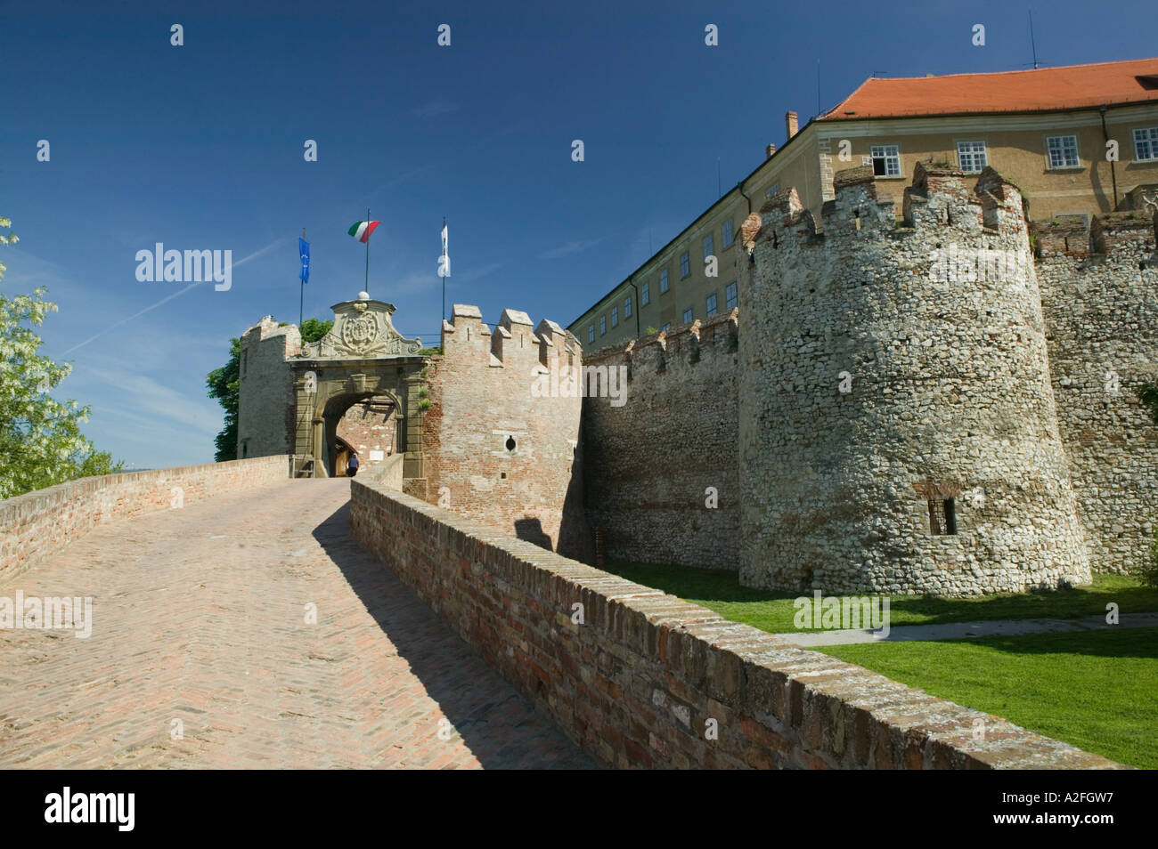 HUNGARY, Southern Transdanubia, SIKLOS: Hungary's Southernmost Town ...