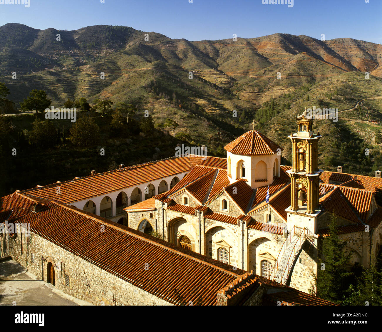 Greek monastery for monks hi-res stock photography and images - Alamy