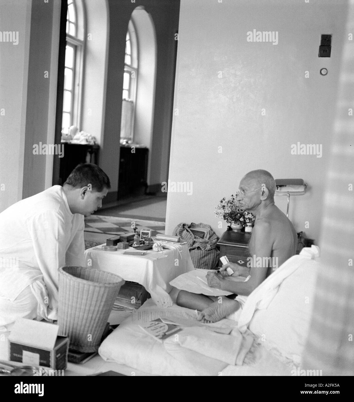 MKG33459 Mahatma Gandhi with his youngest son Devdas at Mumbai Bombay ...