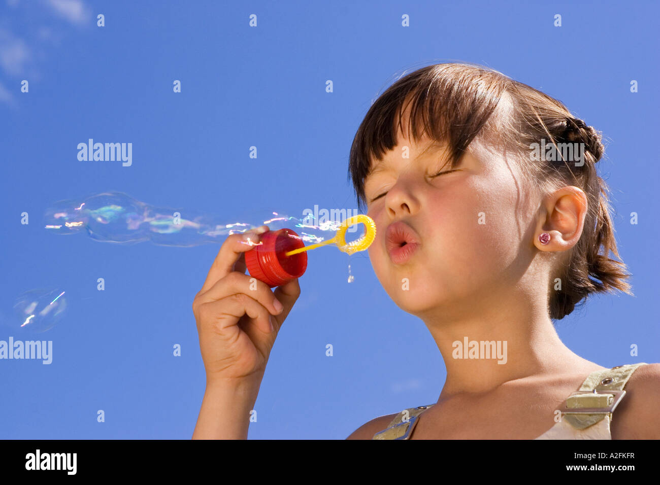 Blowing bubbles free image hi-res stock photography and images - Alamy