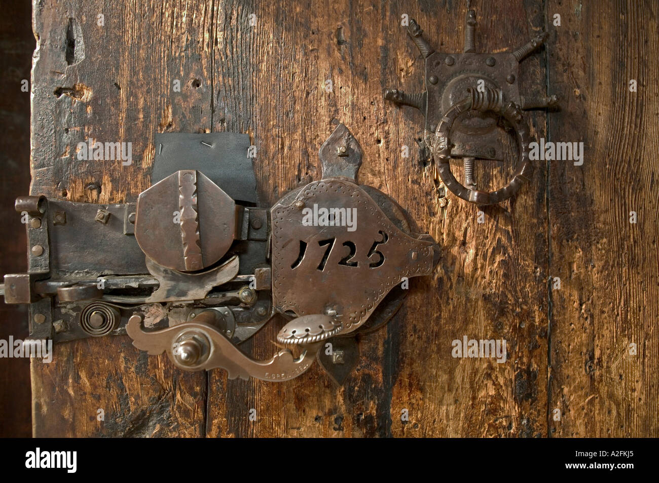 Door lock vogo Stave Church Vagamo norway Stock Photo - Alamy