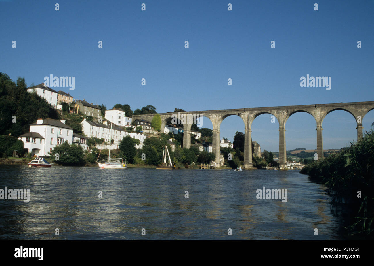 Calstock railway viaduct hi-res stock photography and images - Alamy