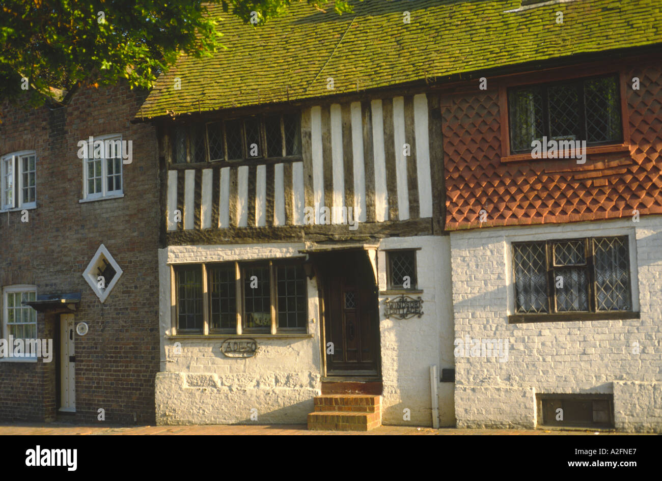East grinstead high street hi-res stock photography and images - Alamy