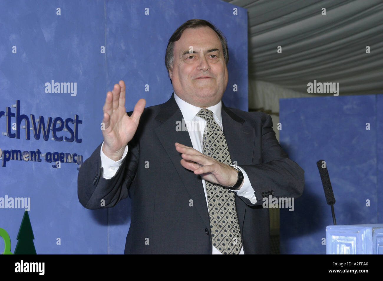 London member of the labour party the rt hon hi-res stock photography ...