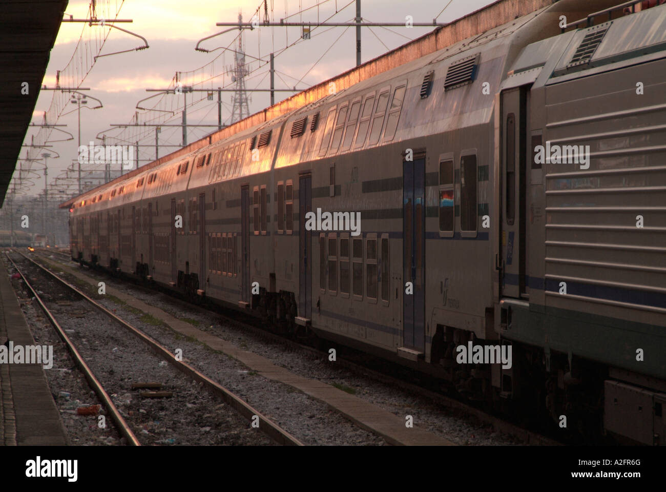 early, morning, commuter, train, transport, travel, city, workers ...