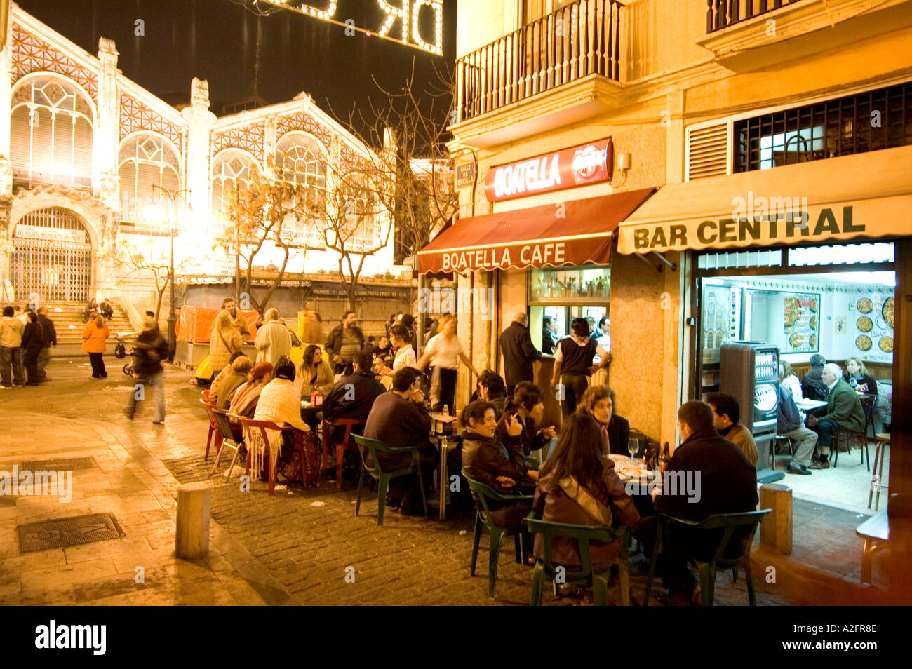 CROWDED CAFE OPPOSITE THE OLD CENTRAL MARKET IN EL MERCAT AREA OF ...