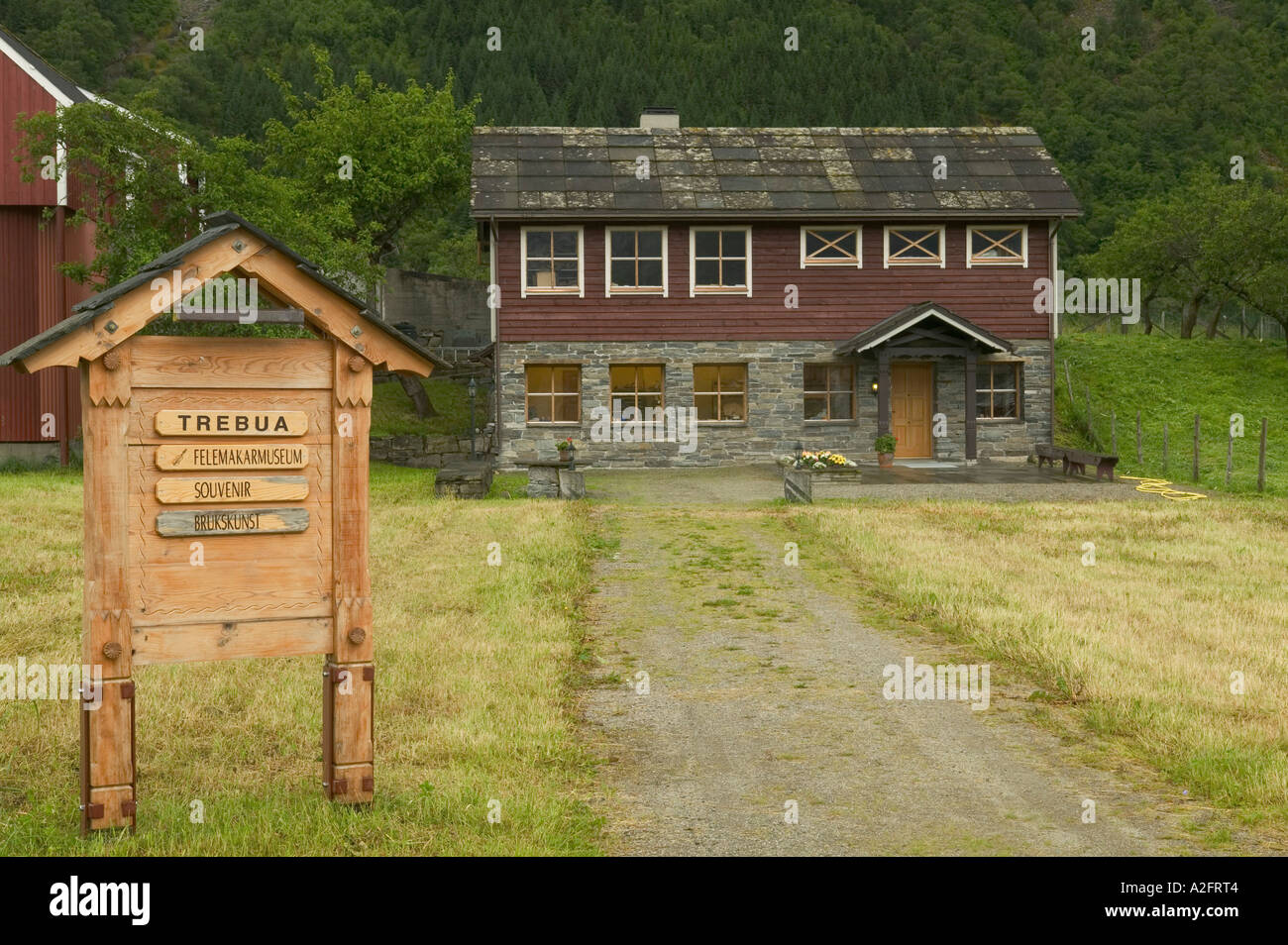 Hardanger fiddles hi-res stock photography and images - Alamy