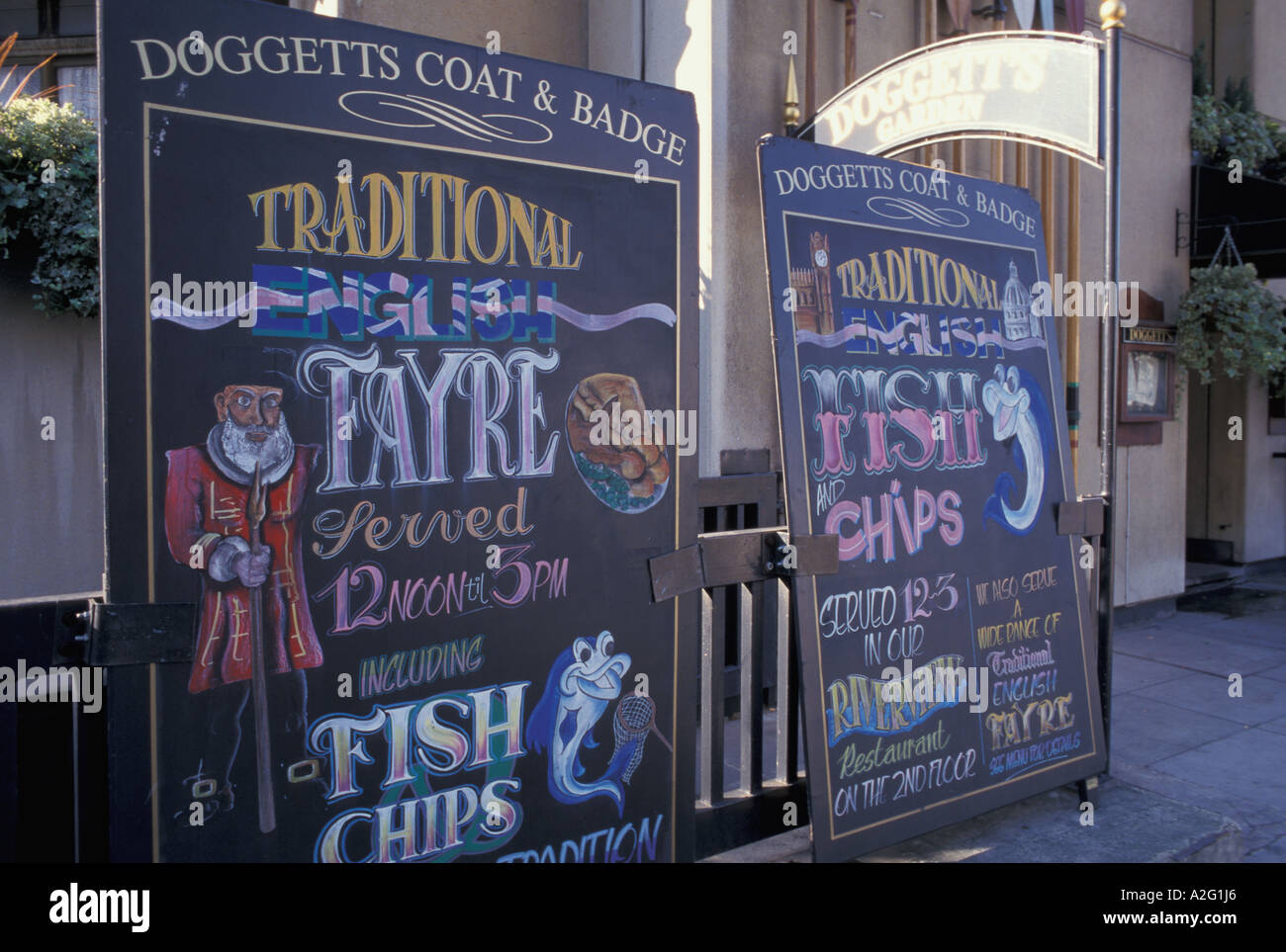 Doggetts coat and badge sign hi-res stock photography and images - Alamy