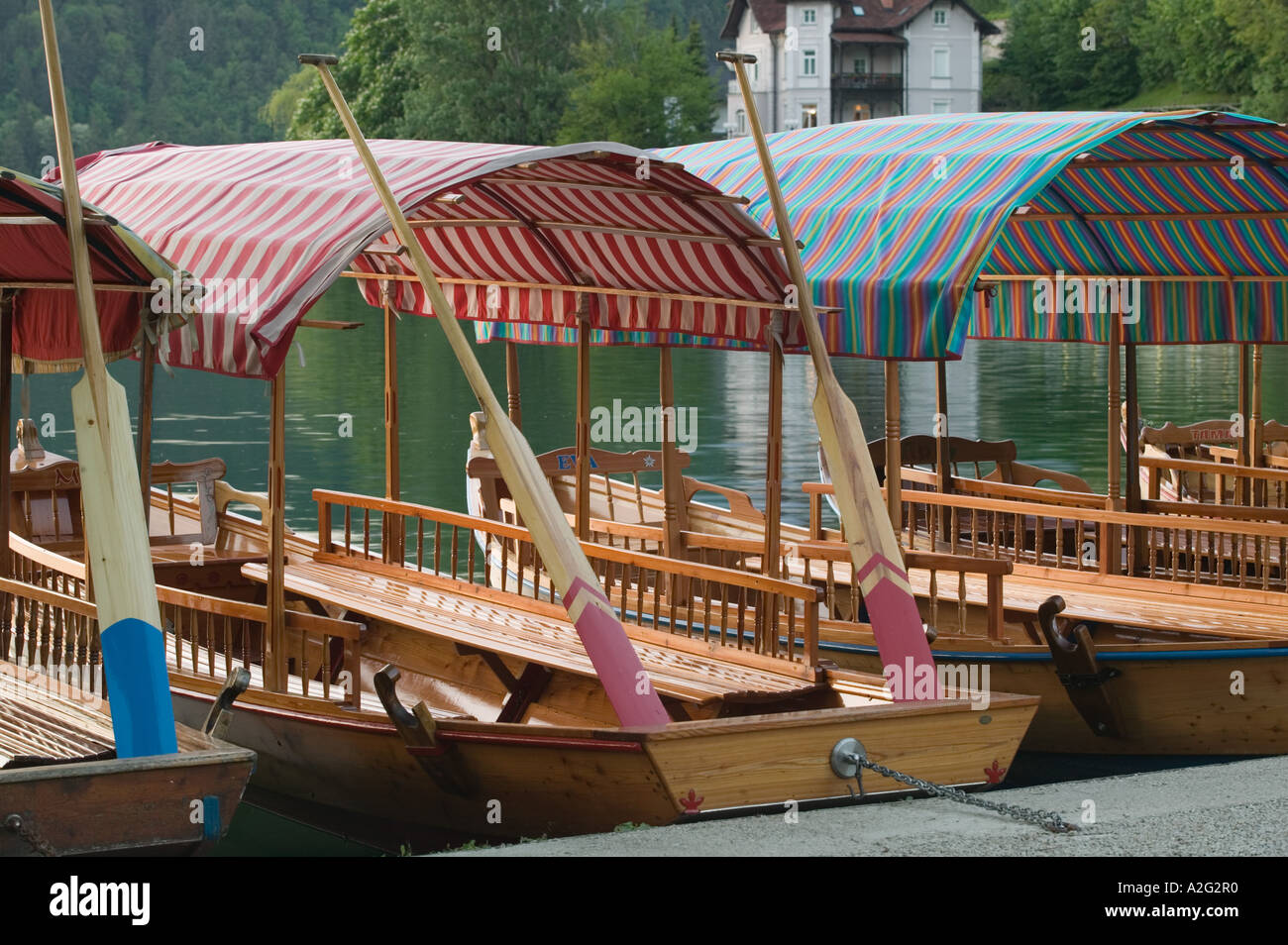 Gondolas lake bled hi-res stock photography and images - Alamy