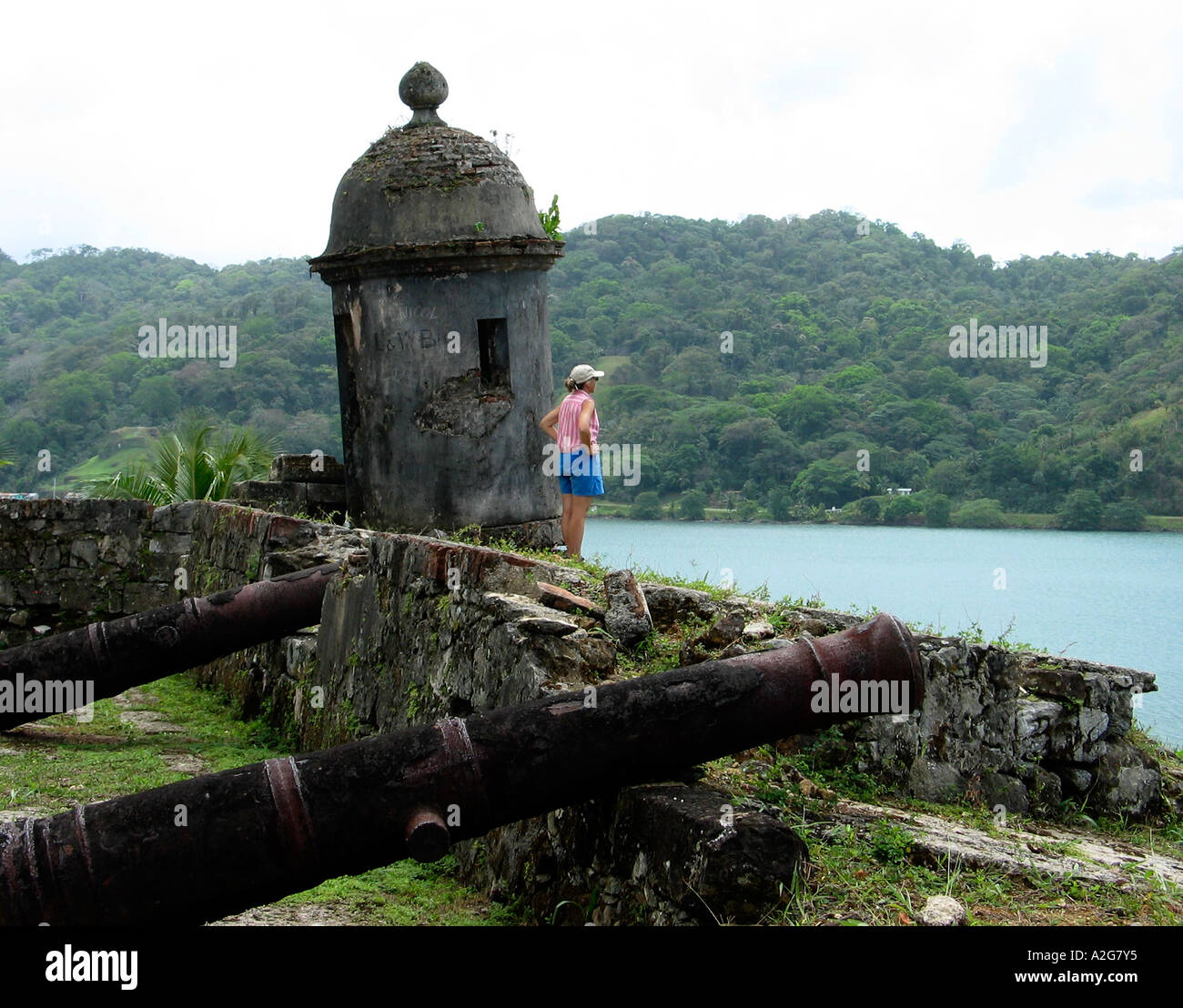 Spanish galleons gold hi-res stock photography and images - Alamy