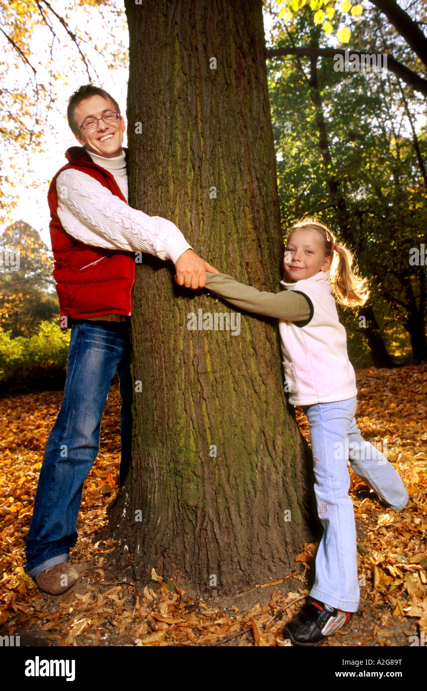 1213116 outdoor park autumn tree trees leaf leaves day mature glasses ...