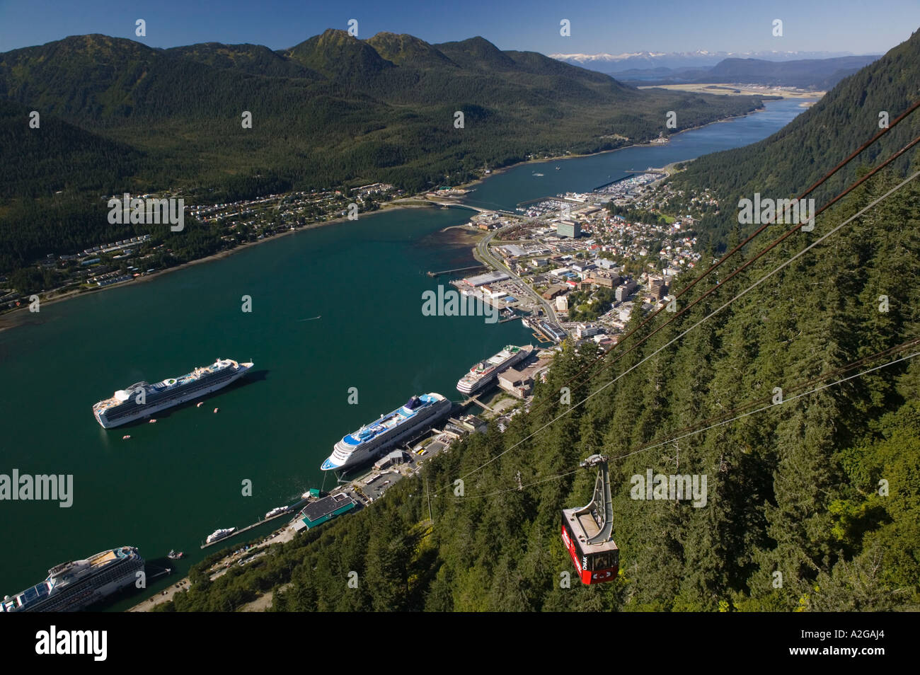 Aerial gondola alaska hi-res stock photography and images - Alamy