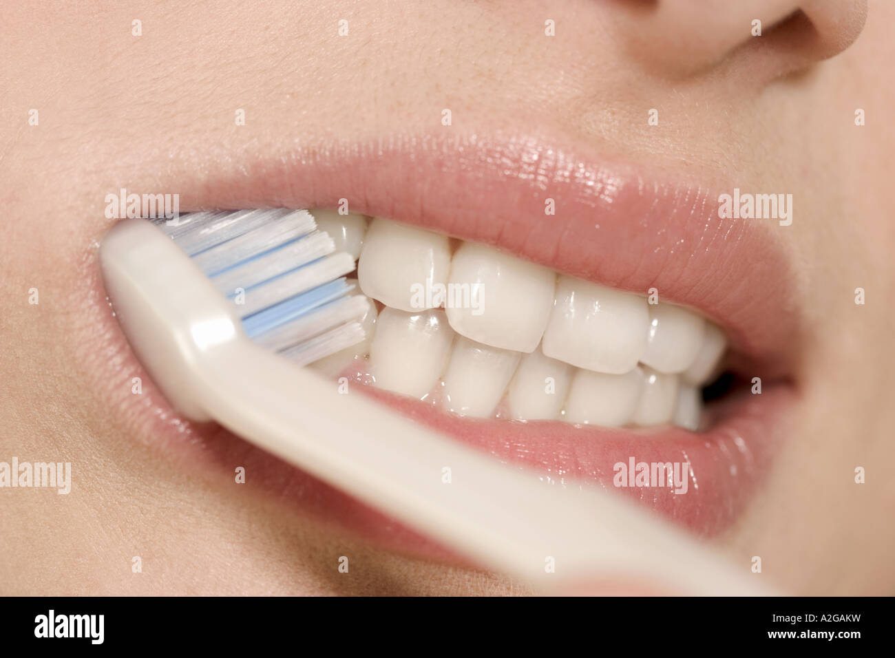 Wash teeth hi-res stock photography and images - Alamy