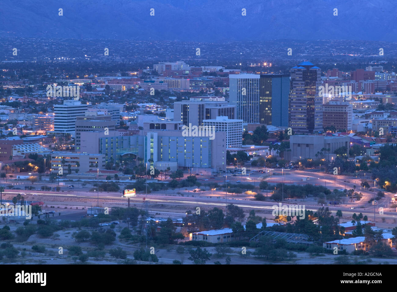 City tucson arizona skyline dusk hi-res stock photography and images ...