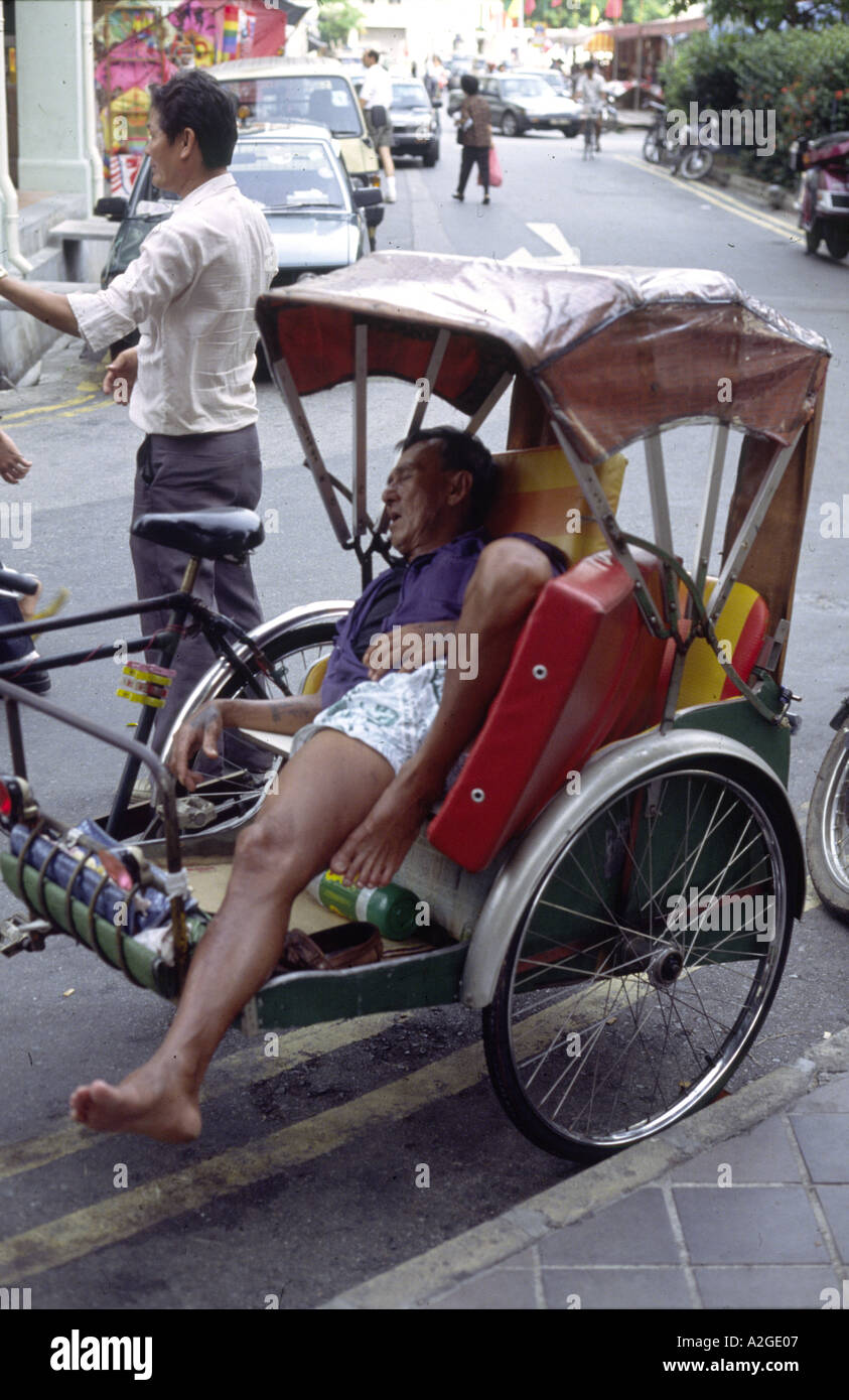 Singapore rickshaw hi-res stock photography and images - Alamy