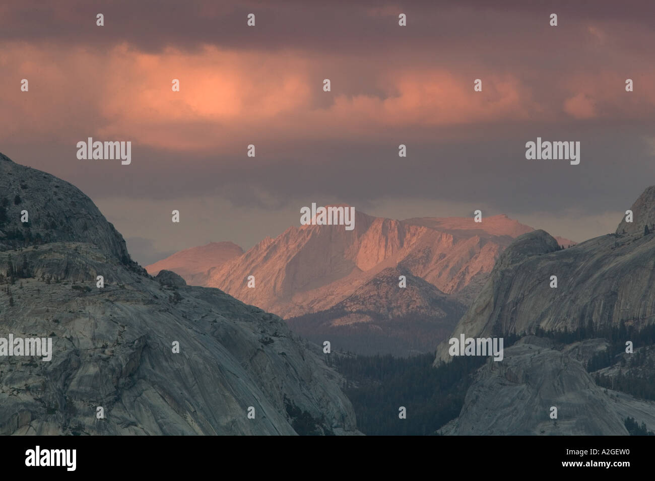 Mt conness yosemite hi-res stock photography and images - Alamy