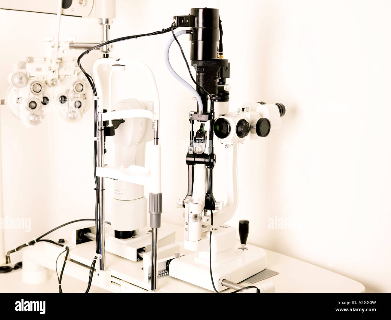 Phoropter vision tester hi-res stock photography and images - Alamy