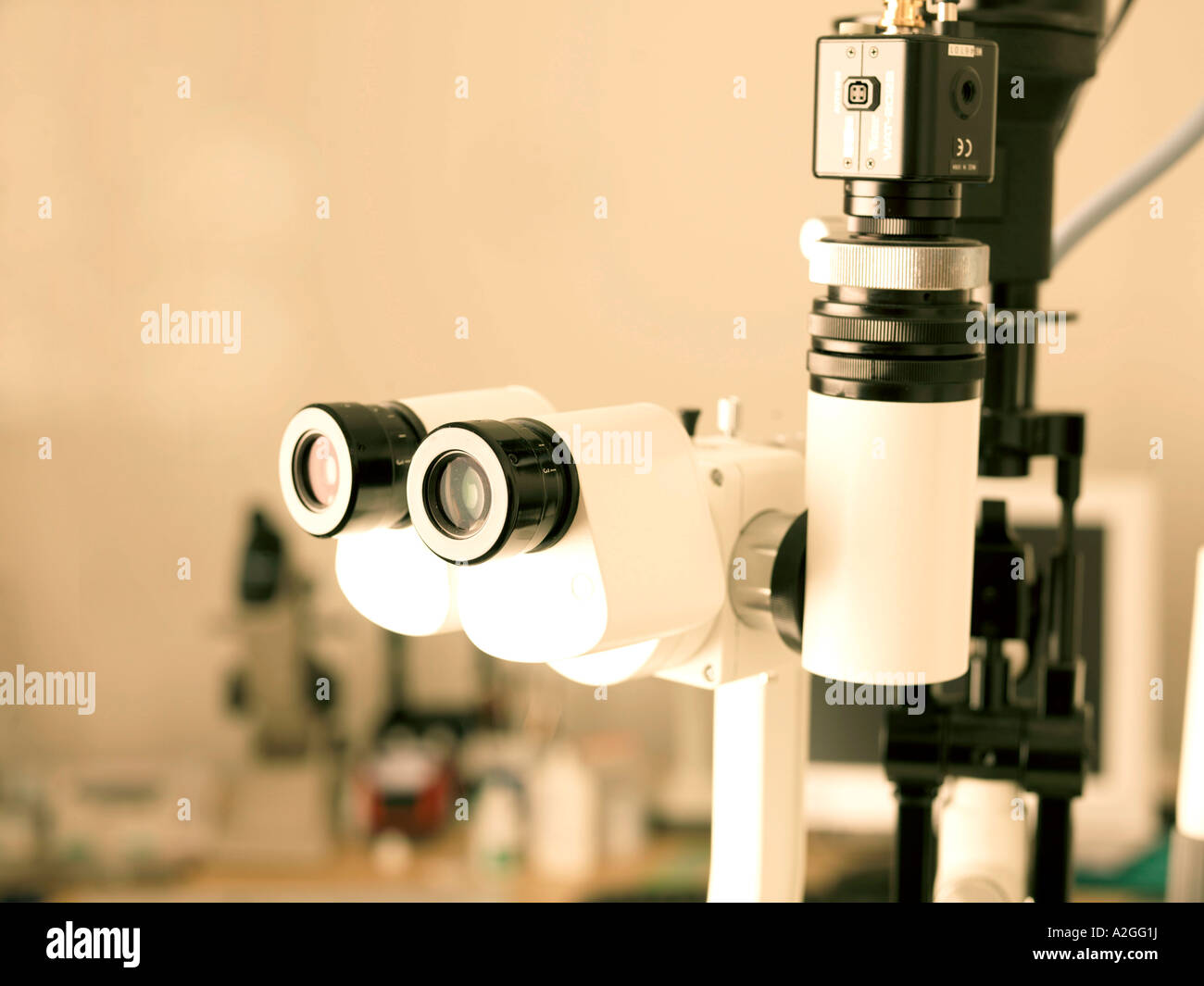 Slit lamp biomicroscope hi-res stock photography and images - Alamy