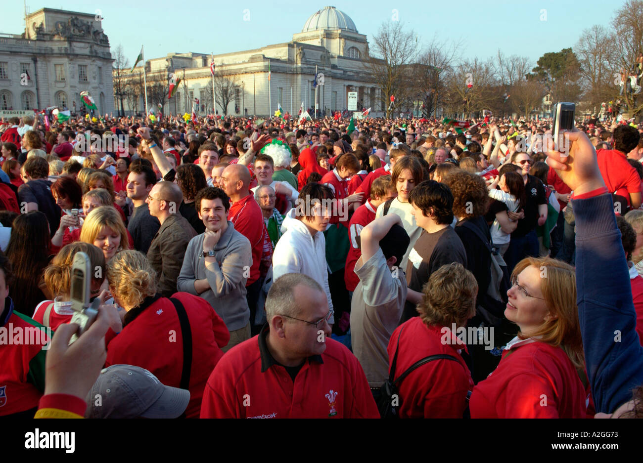 Large crowd of Welsh rugby fans celebrate Wales winning an ...